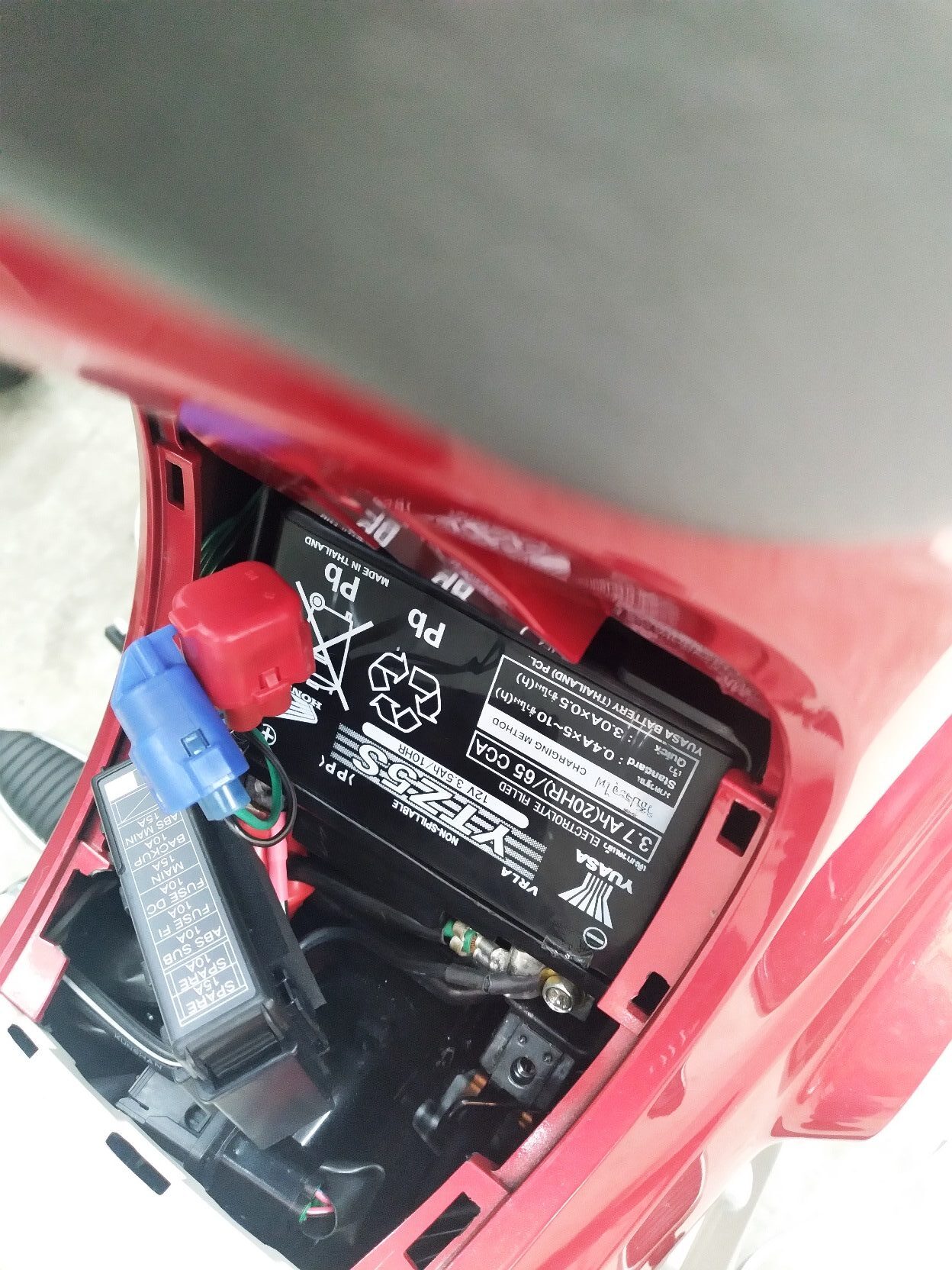 Supercub battery cover | Honda Trail 125 Forum